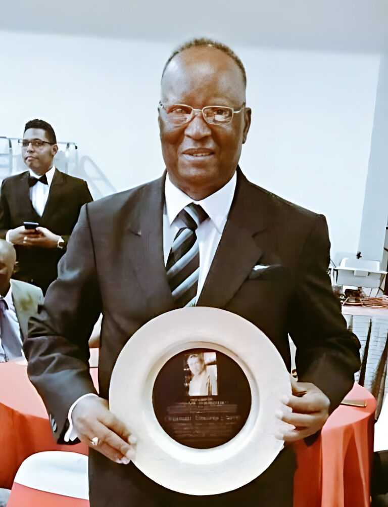 Orlando Tenorio - Ecuadorian Literature